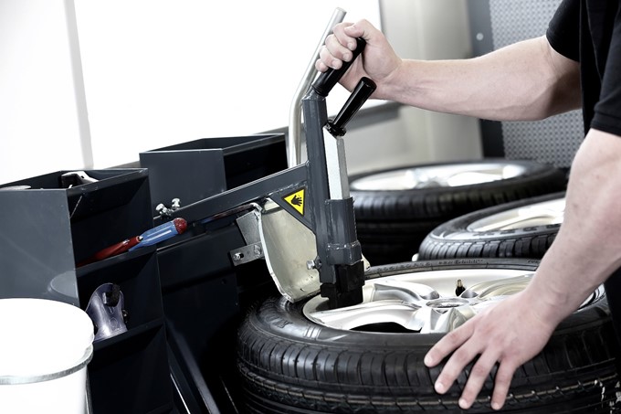 Bead Breaker BBRT 900 - Ahcon