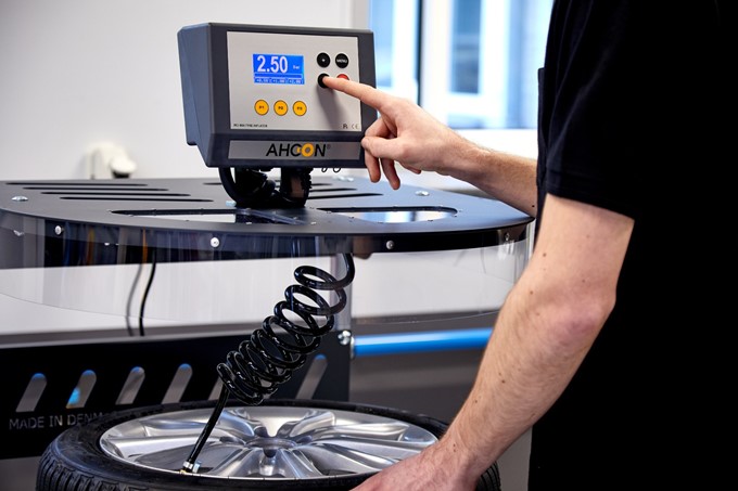 IT 200 Inflation Station - Ahcon