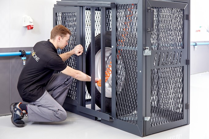 TBR 1200 Safety Inflation Cage - Ahcon